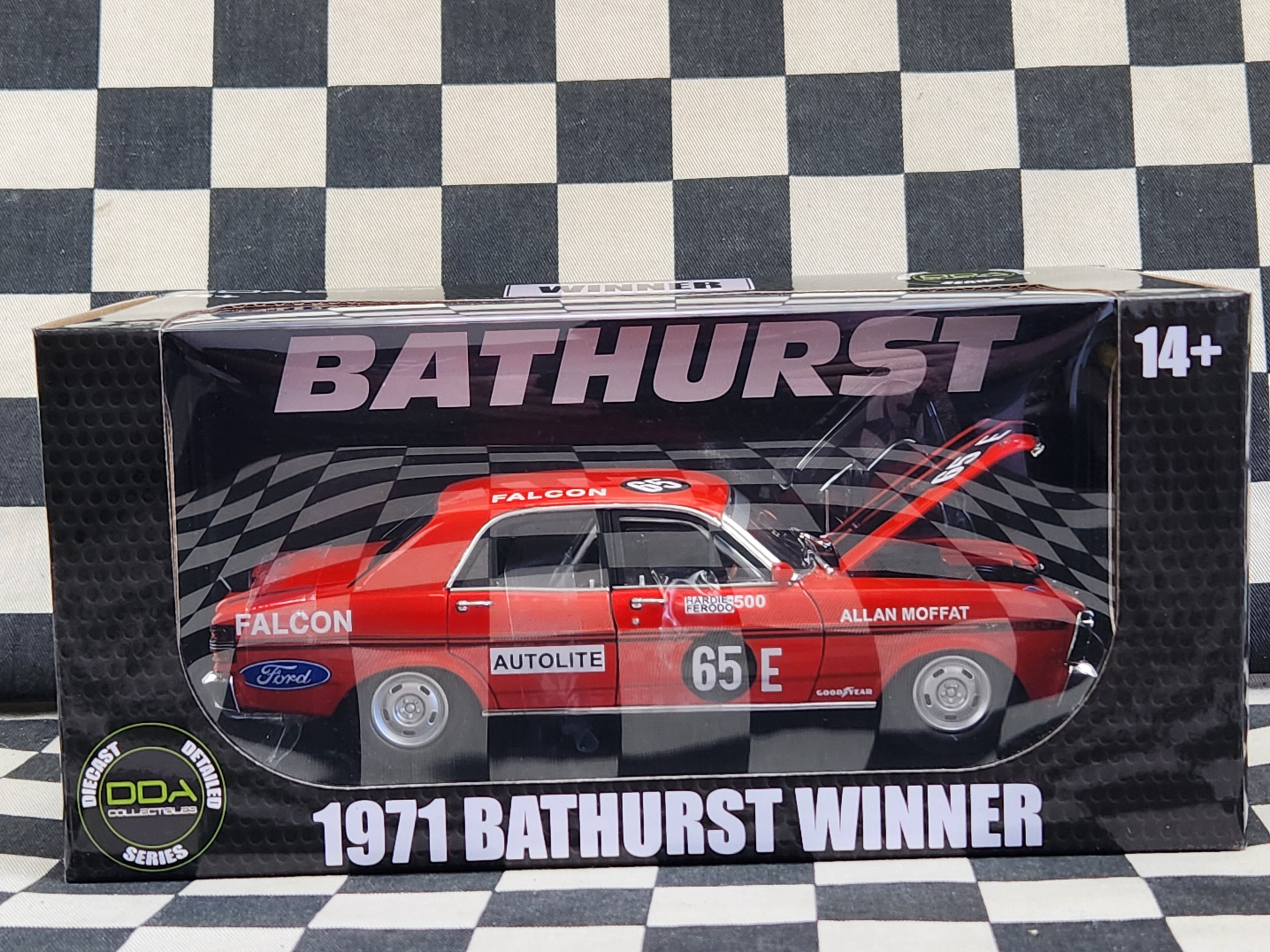 DDA 1:24 Allan Moffat 1971 Bathurst Winner 65E Ford Falcon XY GT HO Ph ...